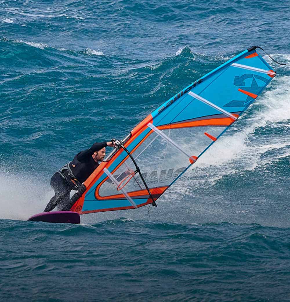 Wind Lounge - Your personal windsurfing and wingfoil store